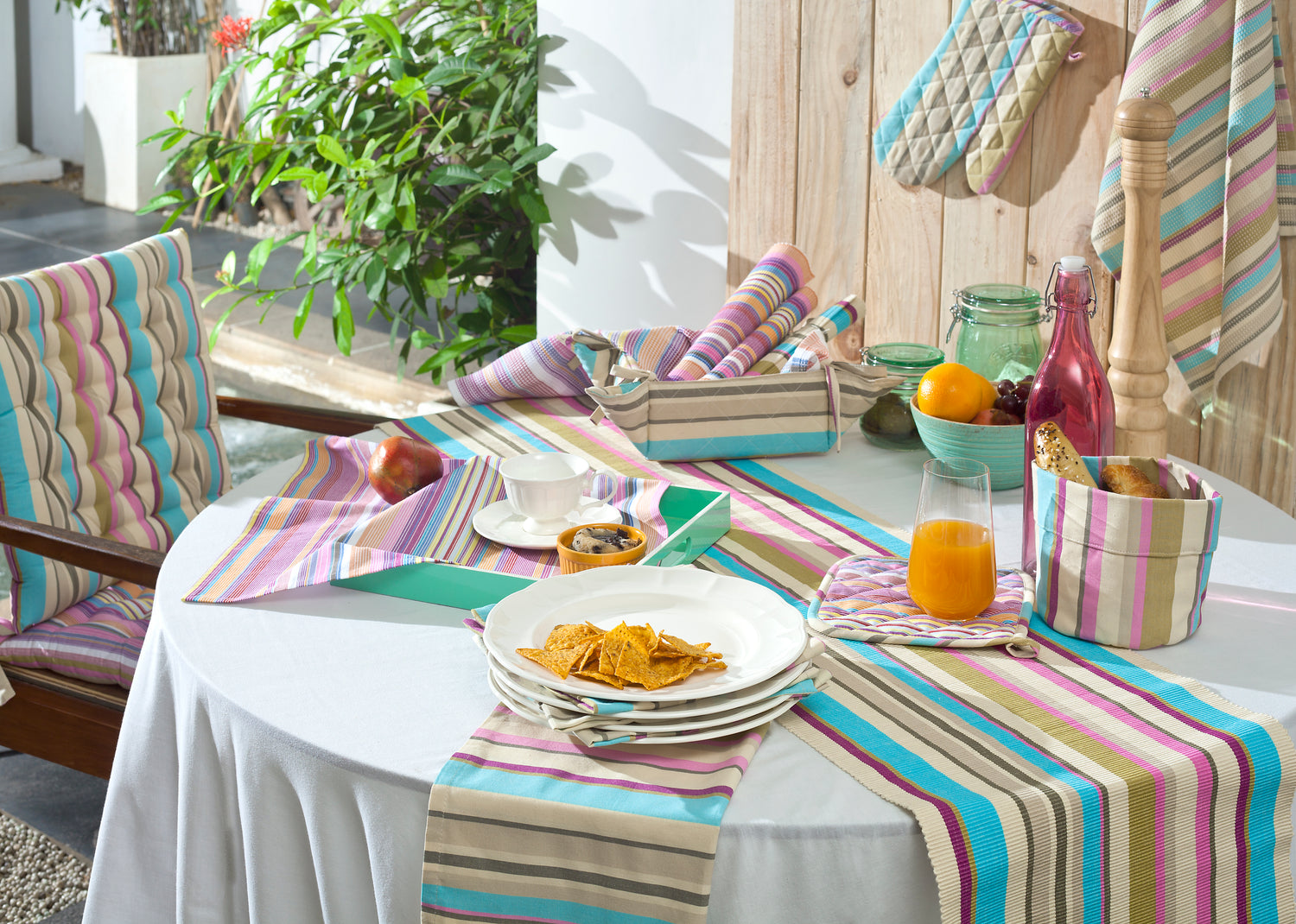 Buy Premium Bedding, Kitchen & Home Linen Online | Loom Home Textiles